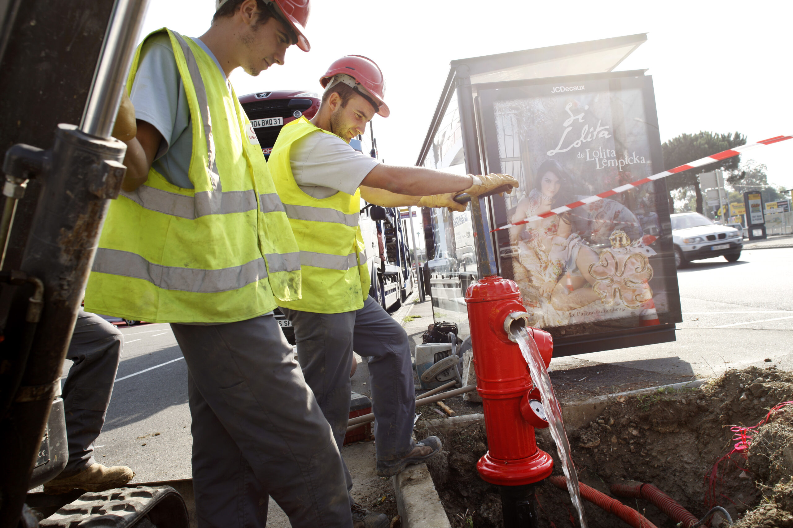 Poteaux incendie, entre sécurité et santé publique : la réglementation ...